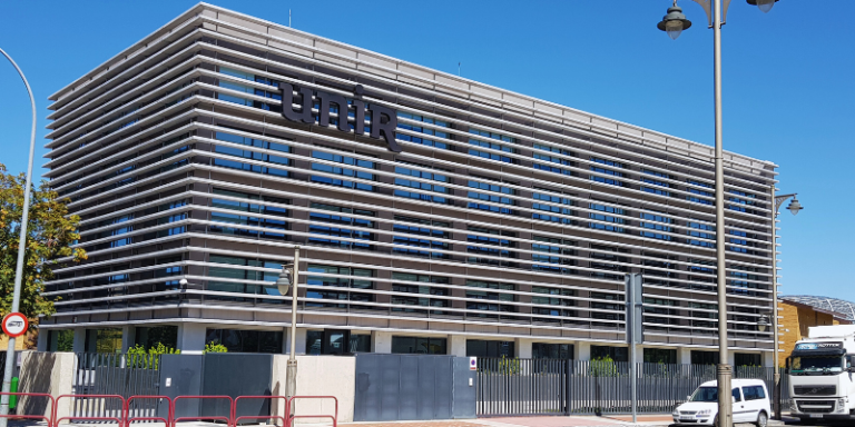 UNIR ¿Merece la pena en 2025? 《 OPINIONES REALES